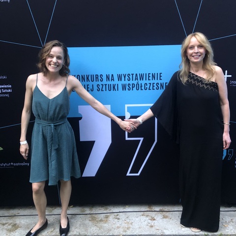 KATARZYNA TLAŁKA I MAJA PANKIEWICZ Z NAGRODĄ IM. JANA ŚWIDERSKIEGO